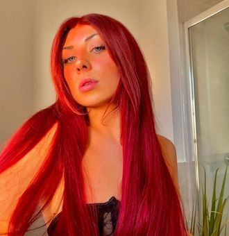 Deep Red Hair Colour Guide & Inspiration | Cliphair UK